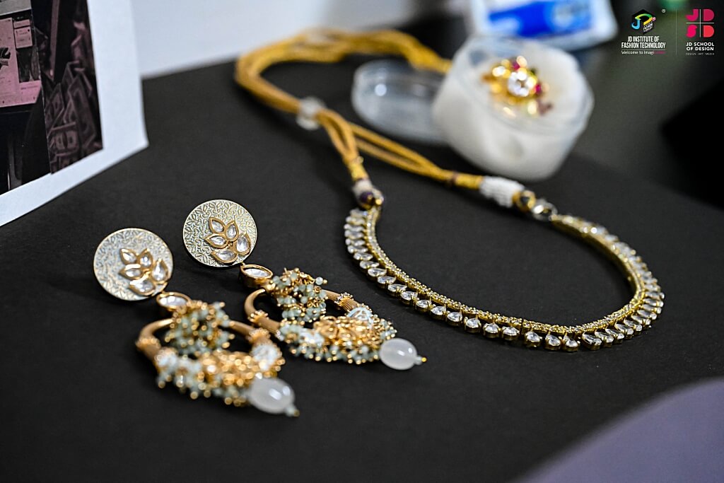 Jewellery Design Aspirants Displayed Their Works - JD Institute