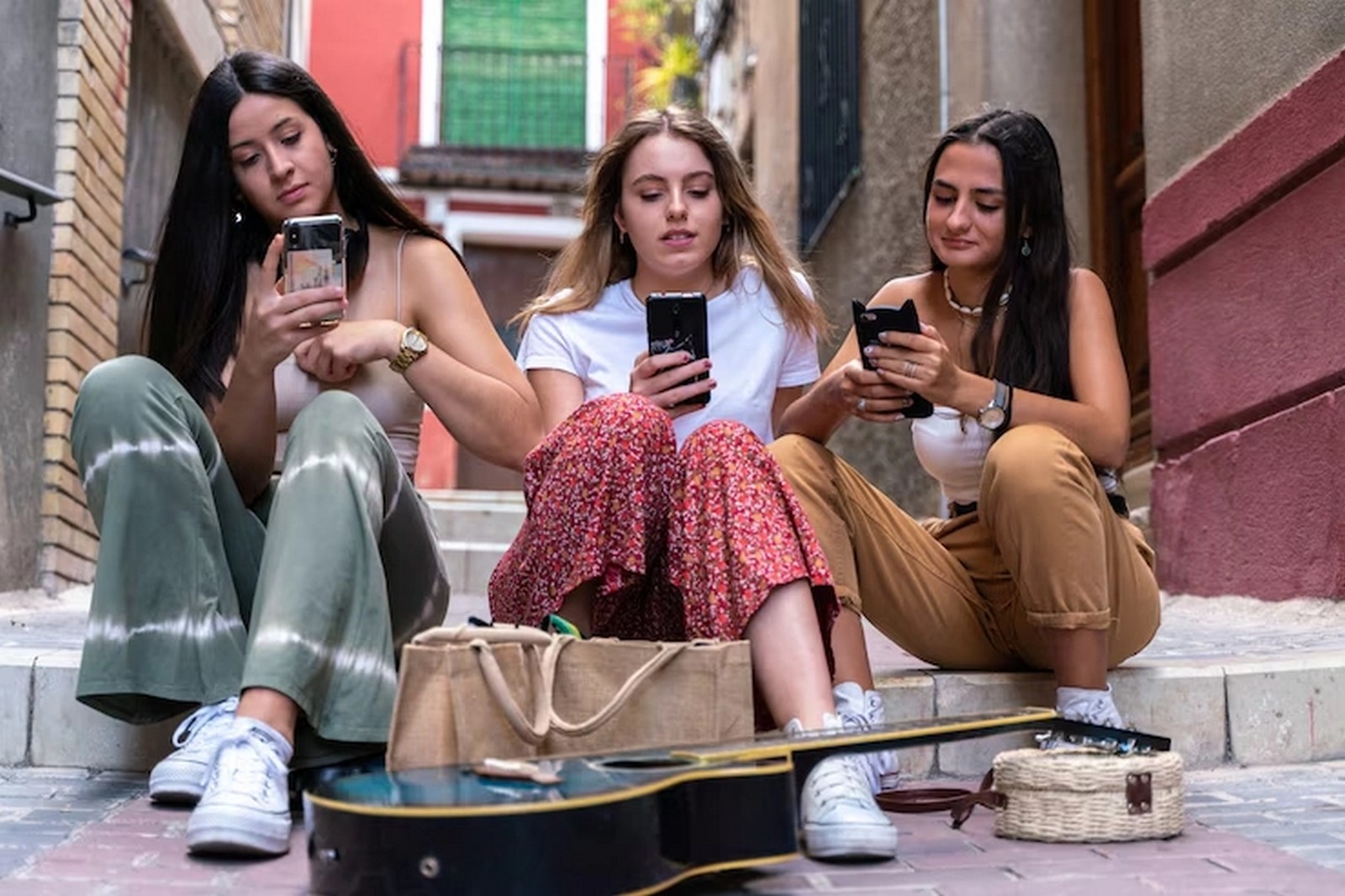 The Influence of Social Media on Fashion Trends in India 2024 - JD ...